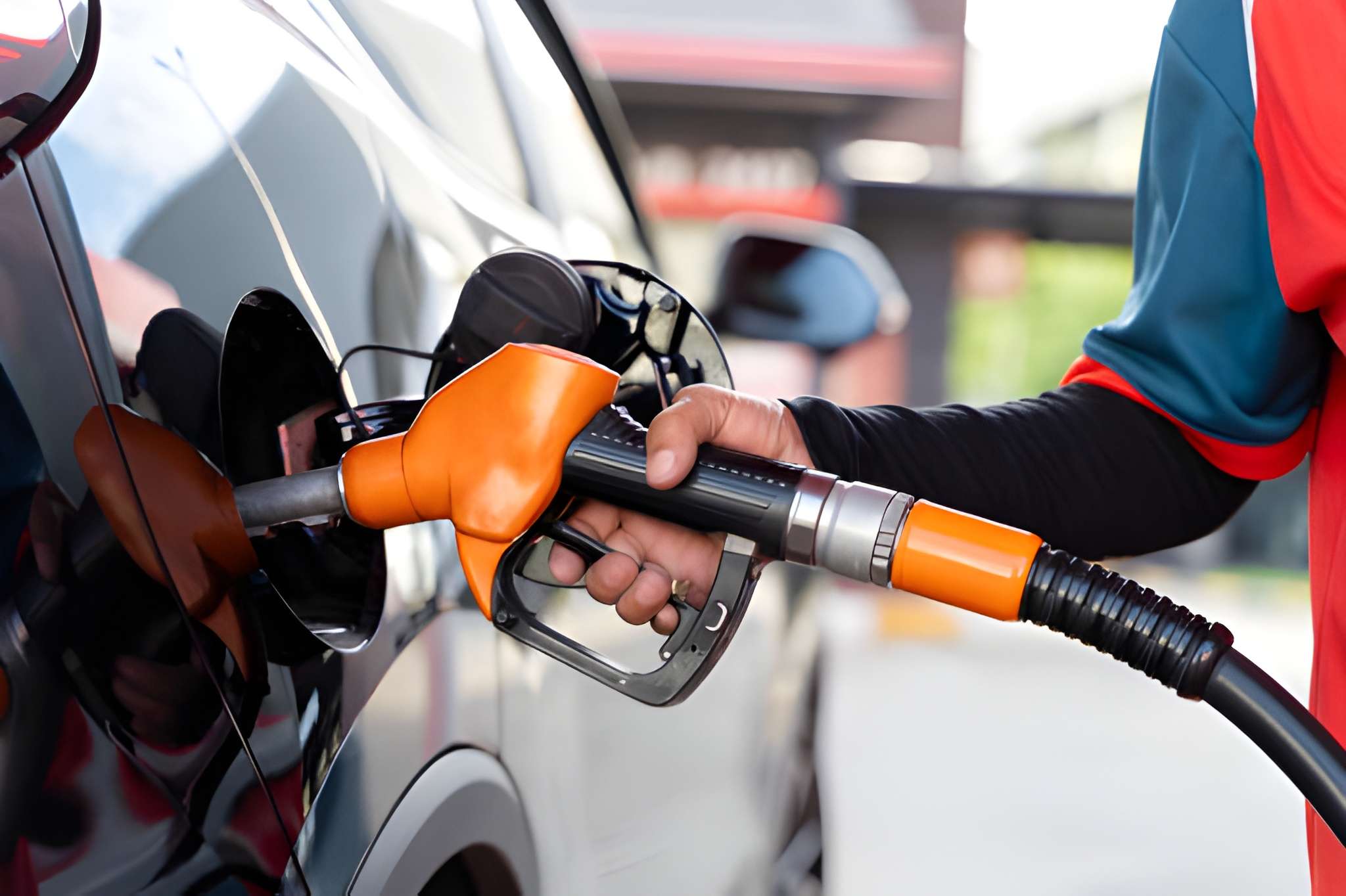 Ramah Lingkungan Tapi Bermasalah: Dilema BBM Beretanol di Indonesia ...